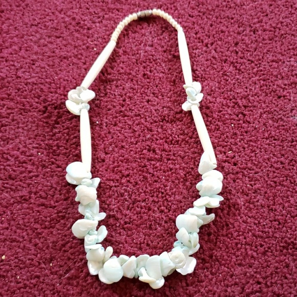 Jewelry | Vintage Green Shell Necklace | Poshmark